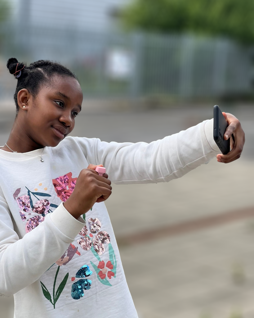 SMART FINGER RING | Universal Camera Remote Shooter For Tiktok - The ...